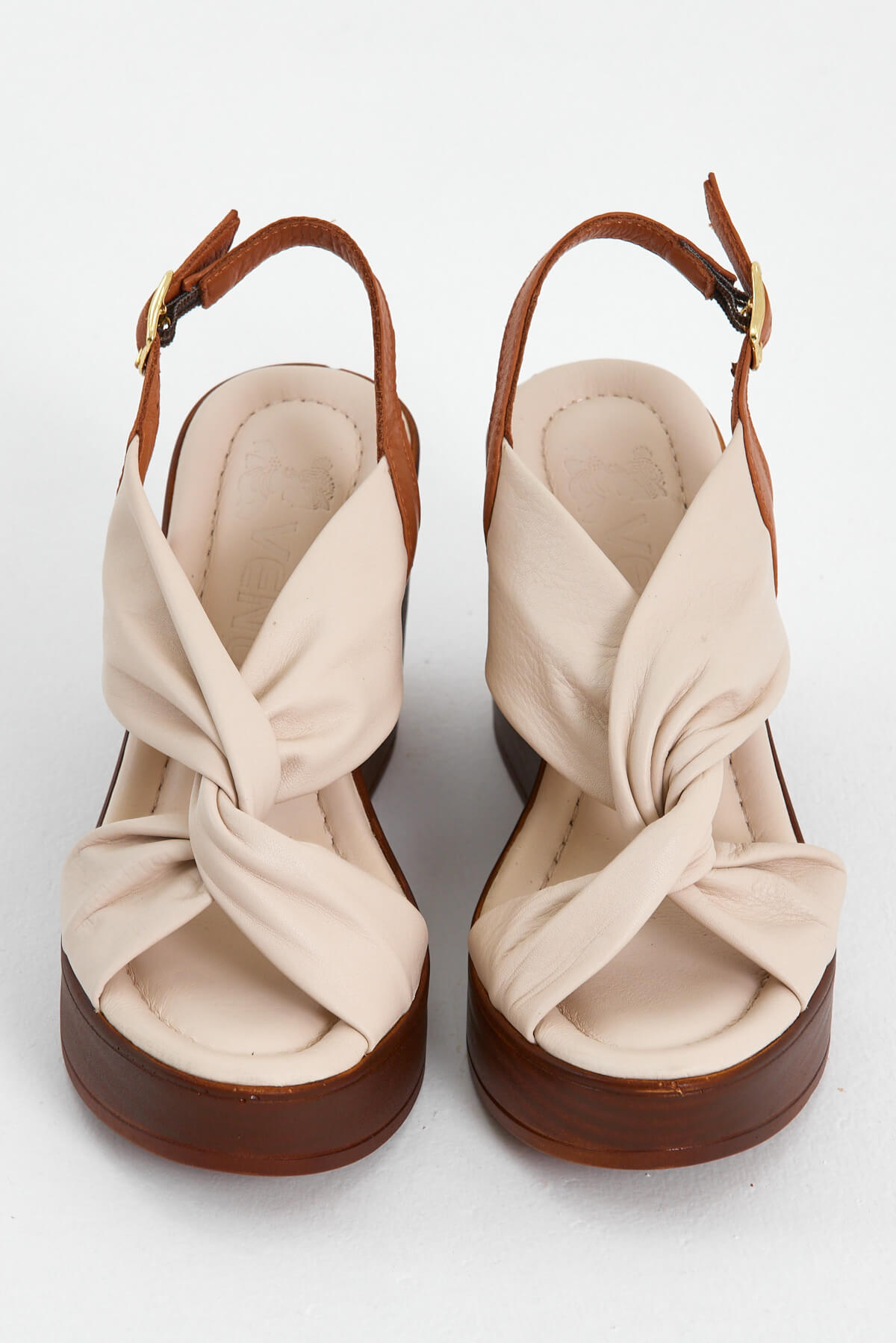 Venüs Ayakkabı Fabrika Satış Mağazası